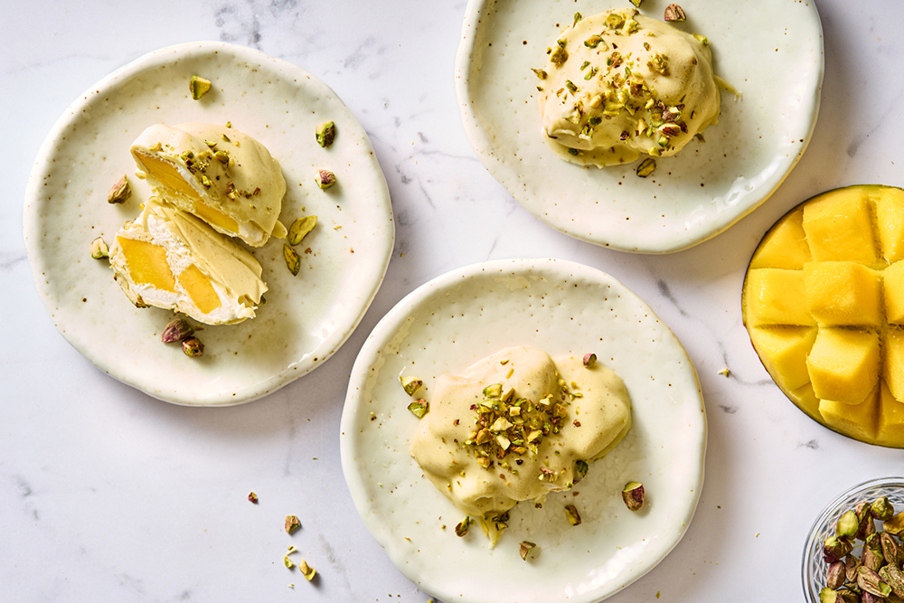 Mango pistachio bites - EAT ME