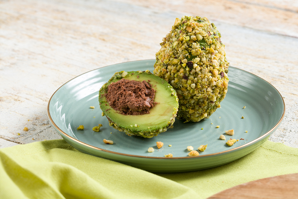 Avocado filled with chocolate mousse - EAT ME